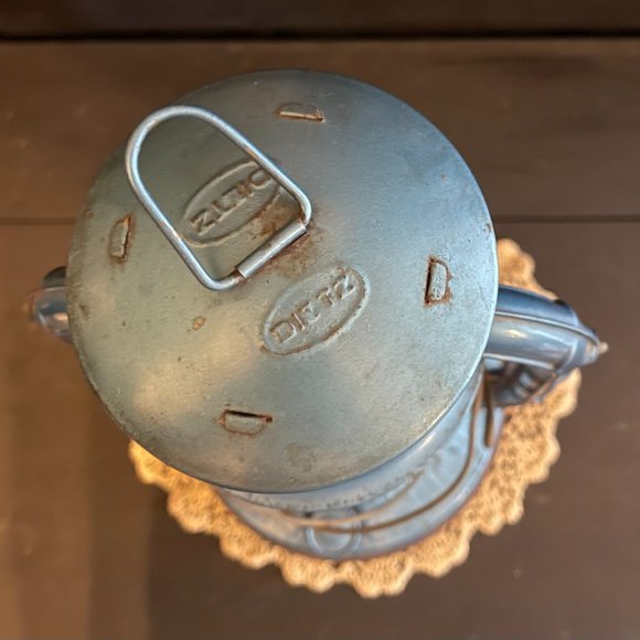 Dietz Oil Lantern | Other | Vintage Dietz 8 Air Piolet Oil Lamp | Poshmark
